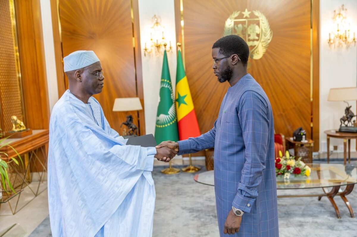Primature : Ahmadou Al Aminou Lo place son magistère sous le sceau de ...